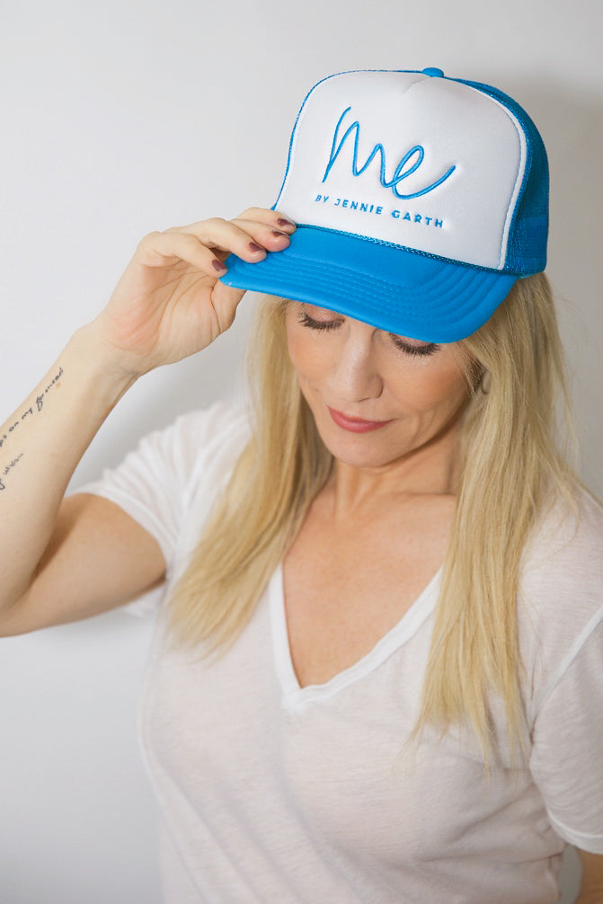 Me Logo Trucker Hat- Blue | Jennie Garth