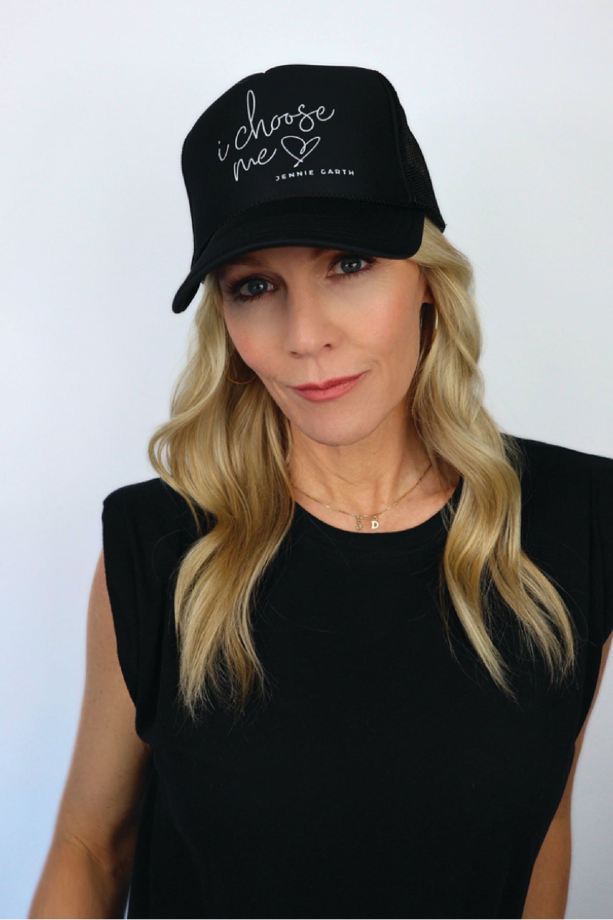 Signature I Choose Me Trucker Hat Black with White | Jennie Garth